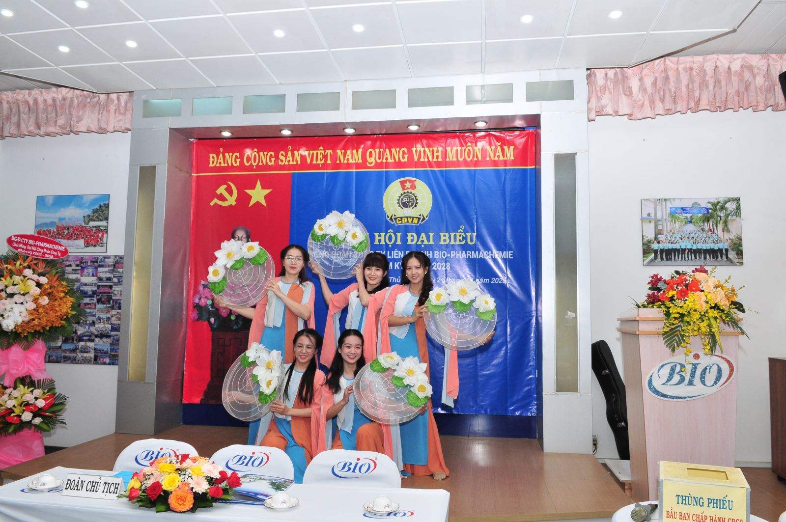 ĐẠI HỘI CÔNG ĐOÀN CÔNG TY BIOPHARMACHEMIE 2023 - Thư viện ảnh - BIO ... ĐẠI HỘI CÔNG ĐOÀN CÔNG TY BIOPHARMACHEMIE 2023 - Thư viện ảnh - BIO ...